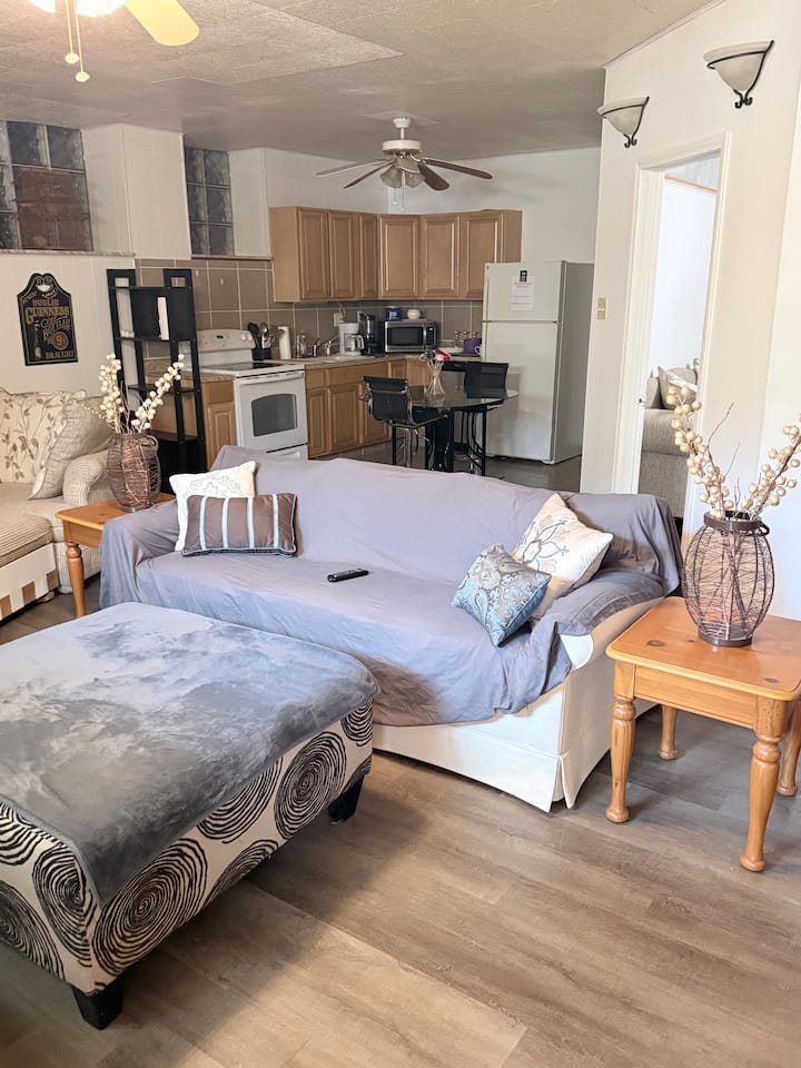 Private, Quiet Two Bedroom Minutes From Pittsburgh - Pittsburgh