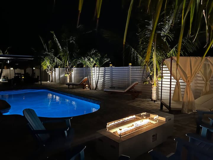 Las Palmas - Bradenton, FL