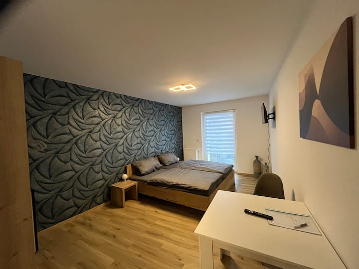 Kompaktes Und Gemütliches Apartment Mit Terrasse - Lauchhammer