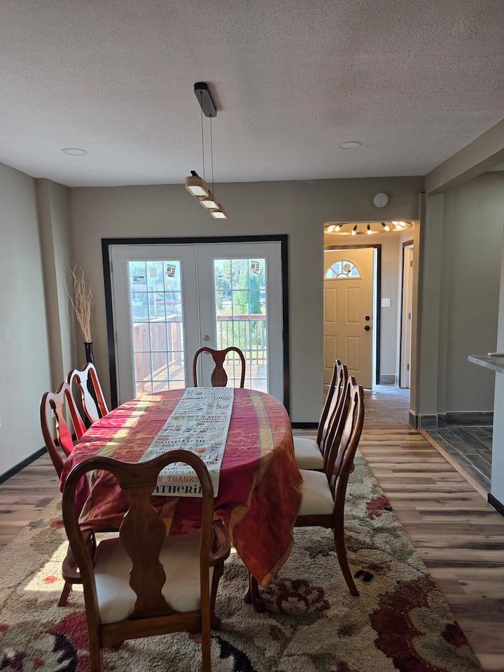 Sackett-home Away From Home-smoke & Pet Free Space - Cuyahoga Falls, OH
