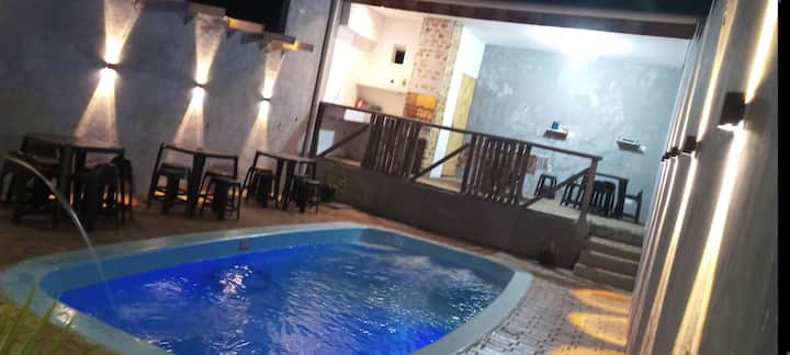 Casa Confortável Com Piscina. - Guararema