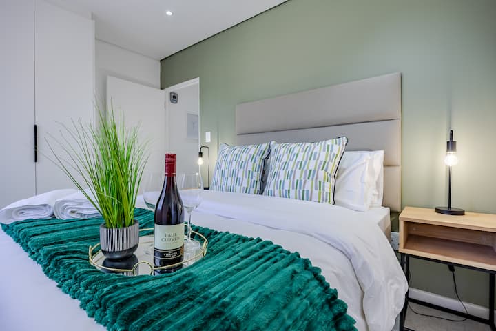 Lovely 2 Bedroom Paarl Apartment - Paarl