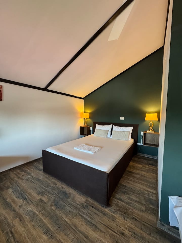 Entire B&b In Otopeni Perfect For Groups & Events - Corbeanca