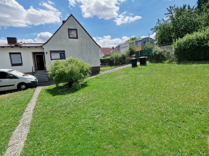 Ganzes Ferienhaus Mit Garten In Kassel, Top Lage - Cassel, Allemagne