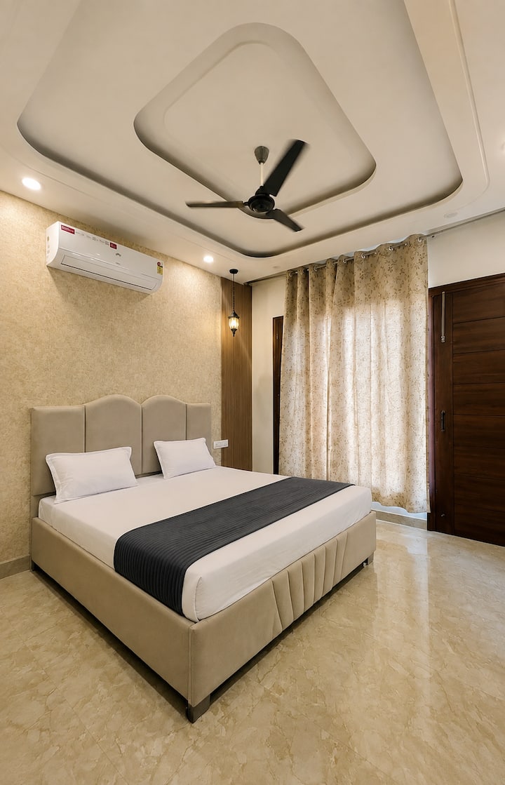 3bhk | First Floor |Airport Chowk| Sector 66b - Sahibzada Ajit Singh Nagar