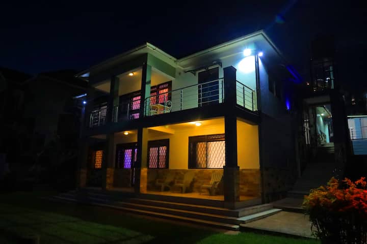 Green Valley Palace - Uganda