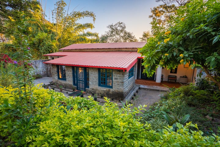 Vintage 1900 British Bungalow In Nainital - Nainital