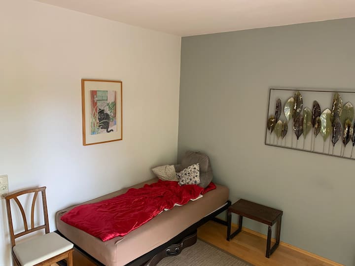 Room Own Bathroom And Roof Terrace In Frankfurt - Frankfurt