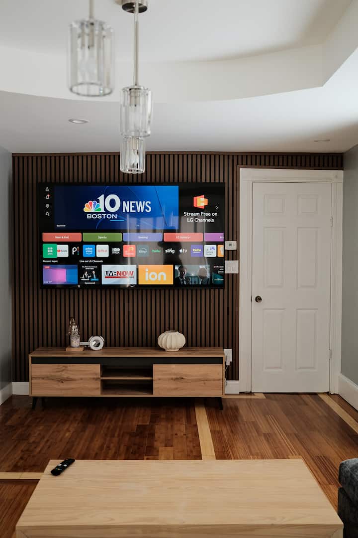 Newly Renovated 4br, 2ba – Near Gillette & Boston - The Dock, Randolph