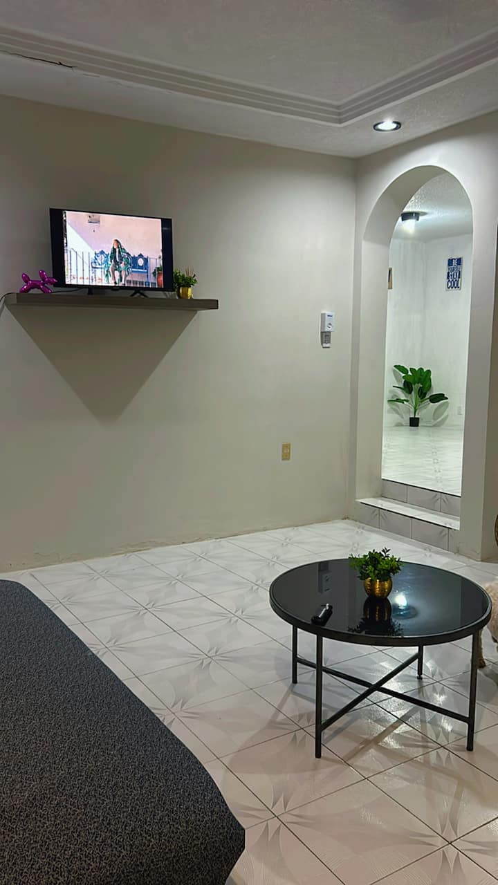 Casa Cerca Del Malecón, Amplía Cochera, Facturamos - Coatzacoalcos