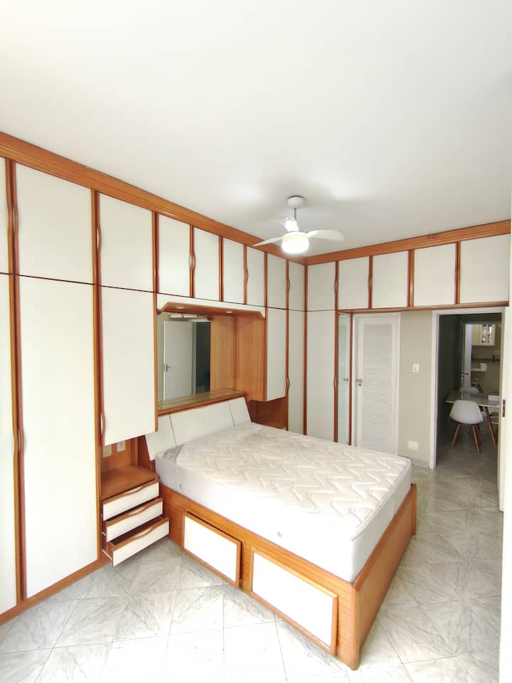 Sala Quarto Imóveis - Copamor 401 - Rio de Janeiro