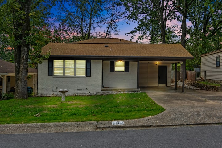 4br/3ba Furnished Home In Midtown With Chess Decor - Little Rock, AR