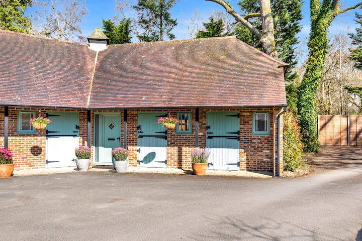 Countryside Retreat On Surrey/hampshire Border - 윅
