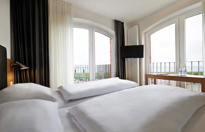 Doppelzimmer (Barrierefrei) - Im-jaich Hotel - Bremerhaven