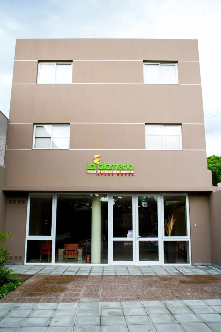 Departamento En Zona Centrica. - San Fernando del Valle de Catamarca