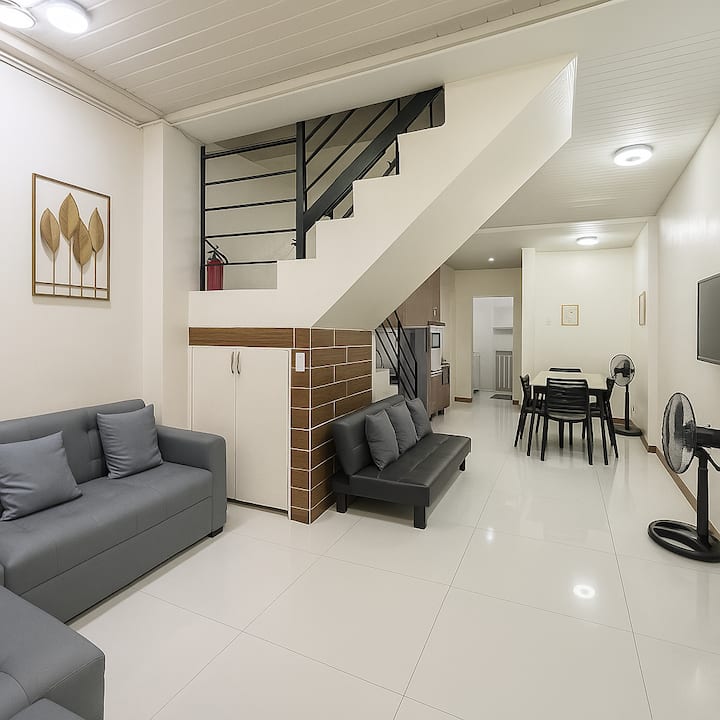 4br Manila Central -Netflix, Pool, For Groups - Metro Manila