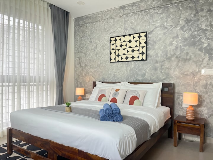 Hyd - Lake Haus: Ac 3bhk, 65' Tv, Free Cleaning - Inde
