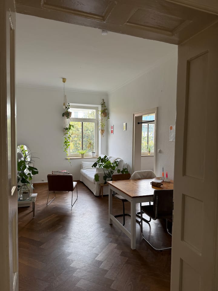 Bright & Cozy Apartment With Balcony - Munich (Monacor di Baviera)