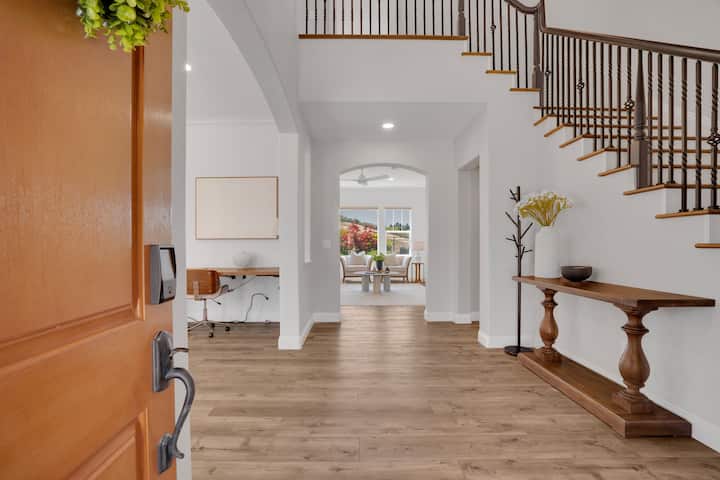 Modern Comfort: Danville Edition - San Ramón, CA