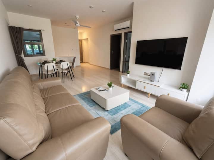 Luxury 2 Bedroom Apartment | Infinity Pool | Gym - Malé