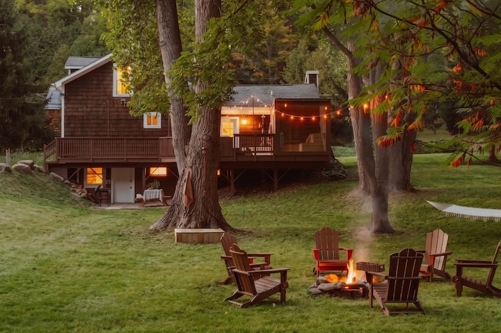 Green Lakes Streamside Escape: Sauna & Hot Tub - Cazenovia, NY
