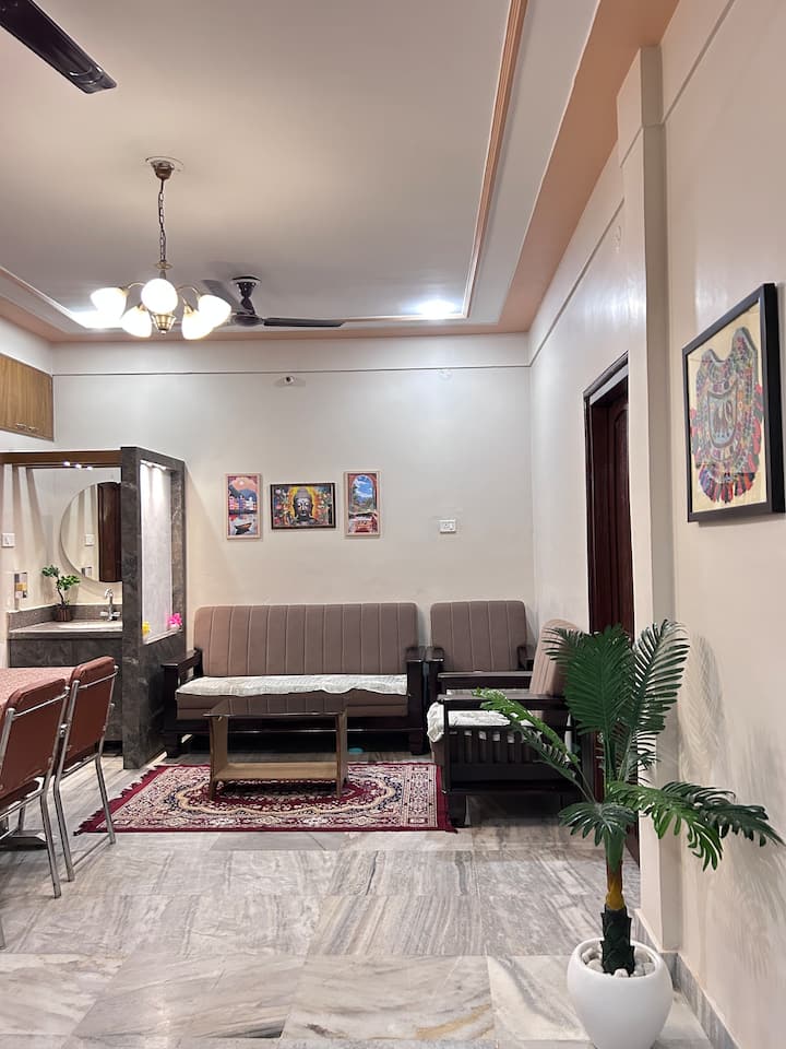 Kasora Stays 
3bhk Flat | Experience Kashi With Us - Varanasi
