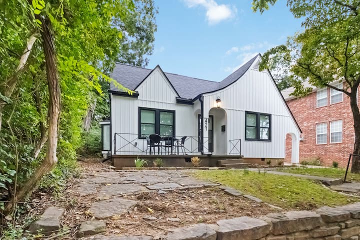 Putnam House-walk To Uofa Campus! Wilson Park! - Fayetteville, AR
