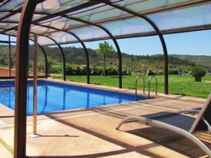 Charming Villa, Close To Town, With Pool And Padel - Cardona, Spain