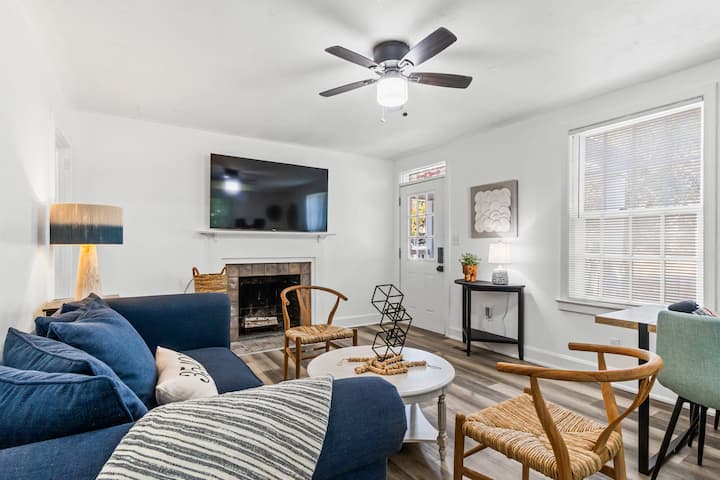 Updated & Cozy Stay – Minutes To Campus - Tuscaloosa, AL