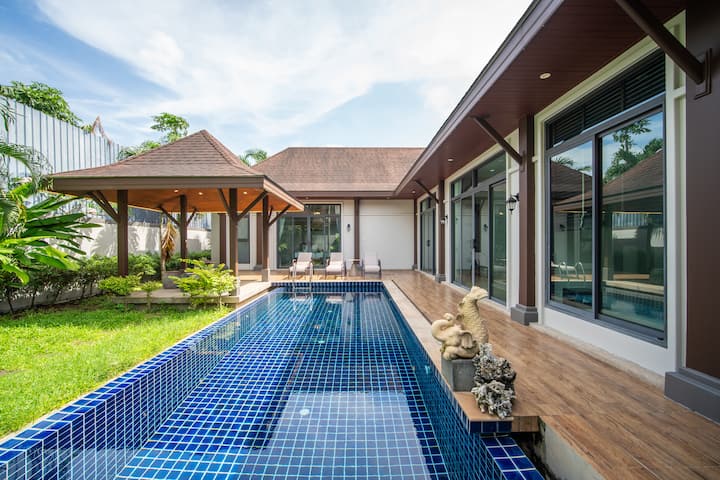 #70 | Four-bedroom Villa | Private Swimming Pool - Phuket