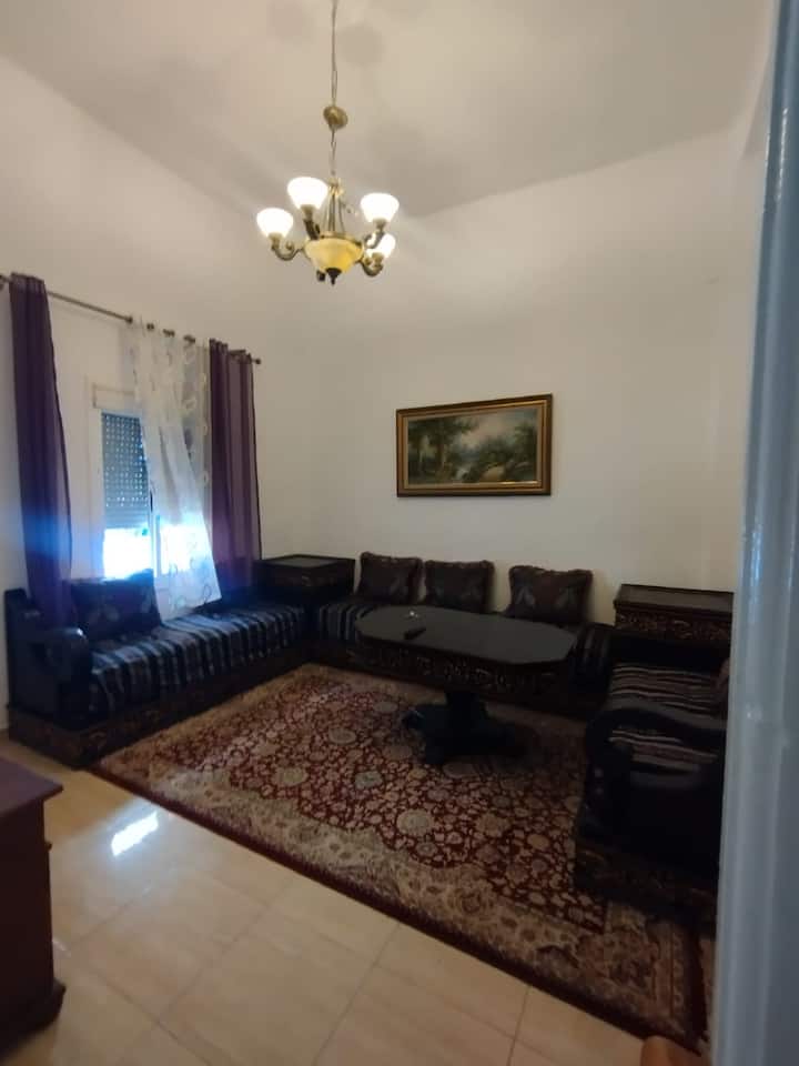 ‏منزل في وسط المدينة يحتوي على جميع الأغراض - Larache