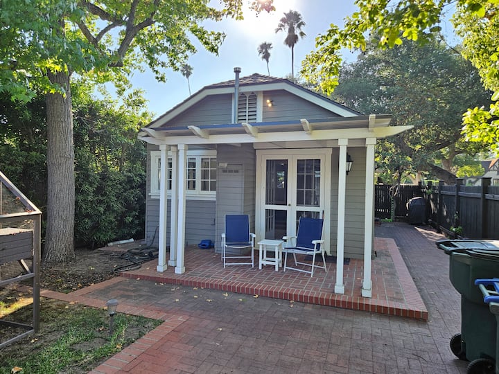 Pasadena Cottage House - Pasadena, CA