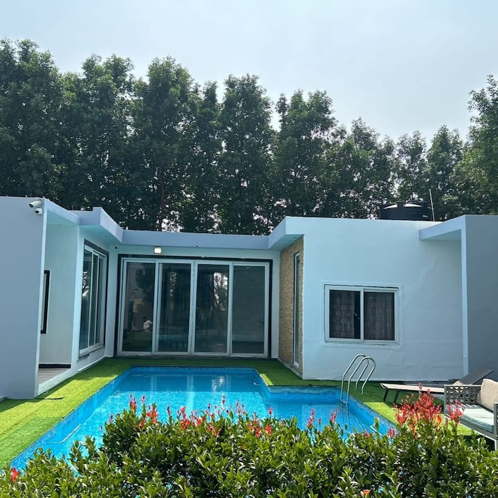 Farmhouse Close To Nature In Hyderabad - Hyderabad