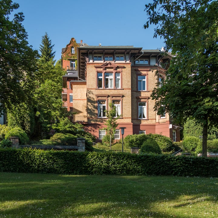 Sonnige 4 Zimmer Wohnung Im Nerotal - Wiesbaden