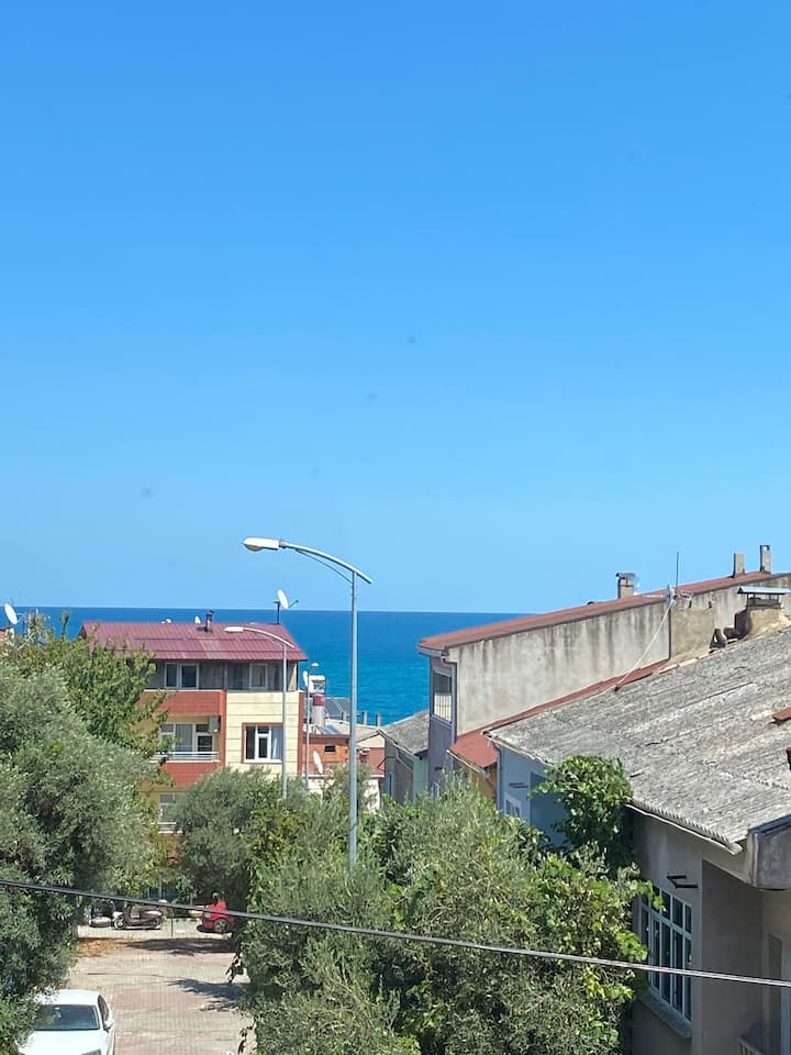 Denize Yakın,teraslı, Aile Dostu 2 Katlı Daire - Gerze