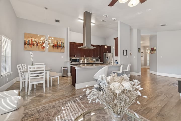 Cozy & Stylish 4br Home • Stafford •Houston - Fresno, TX
