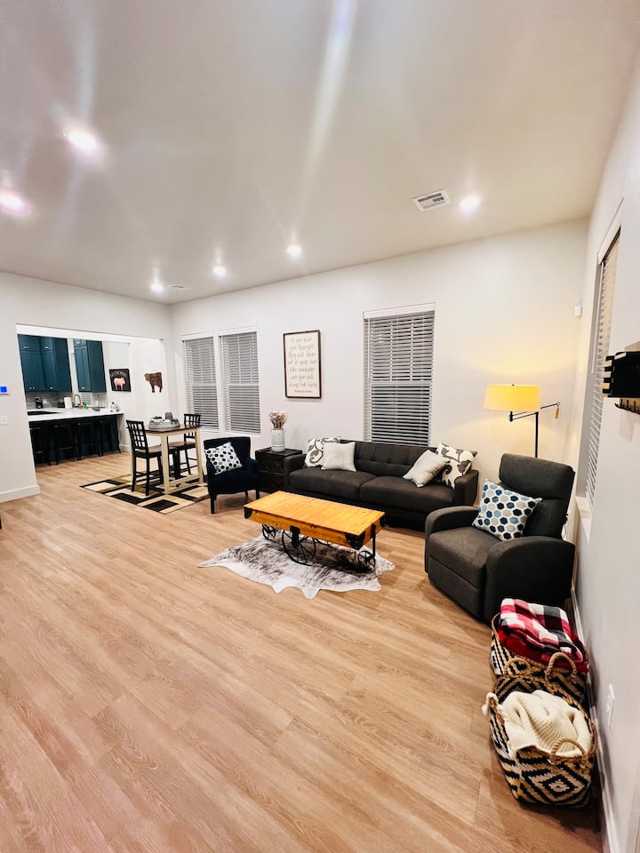 The Nest On Memory Lane - Norman, OK