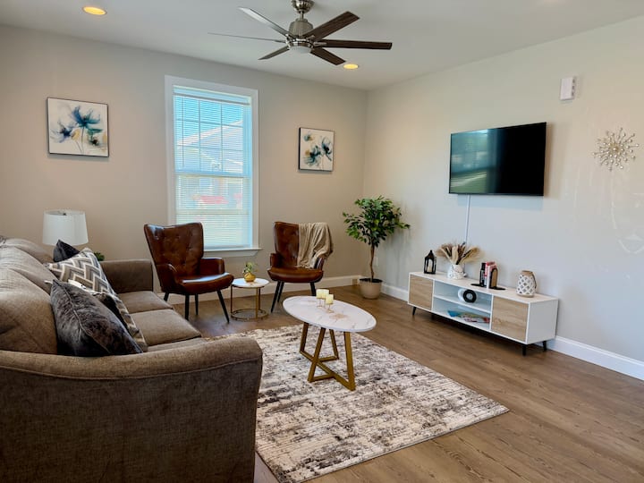 The Cozy Blue House Near Downtown Greer - Greer, SC