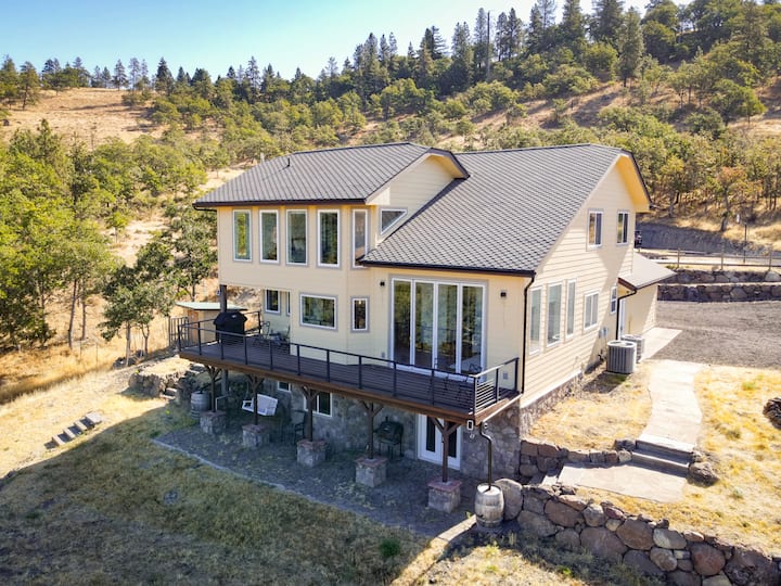 Sanctuary Ridge - Memaloose State Park, Mosier