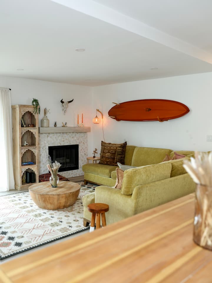 2 Bedroom-1 Bath Condo Steps Away From The Beach - Oxnard, CA