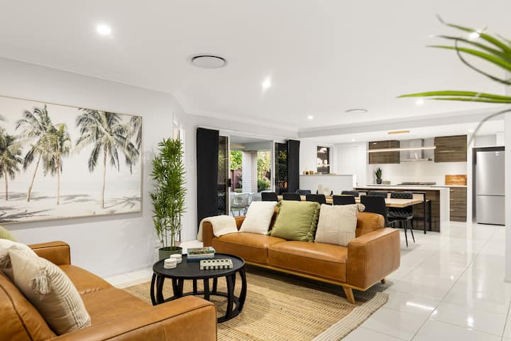 Gabbinbar, Modern Family Home - Toowoomba