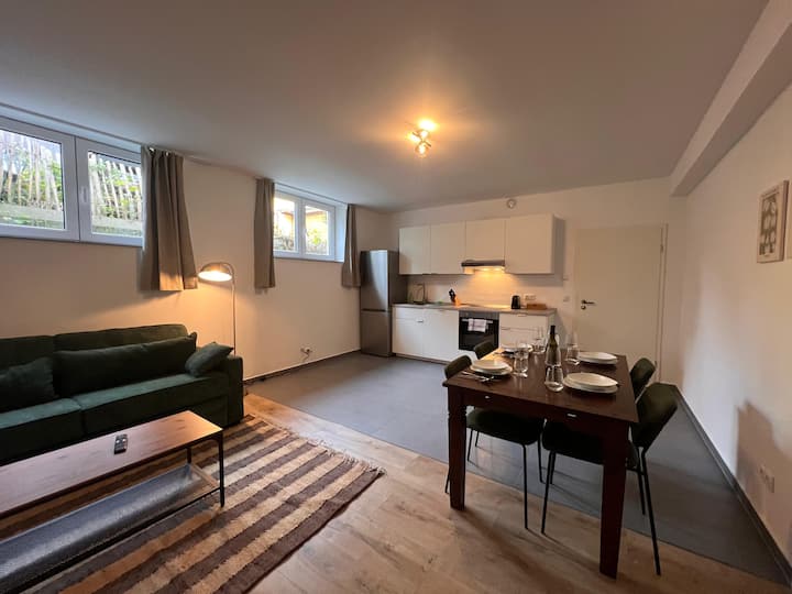 Casa Terra: Design & Natur Im Souterrain - Starnberg