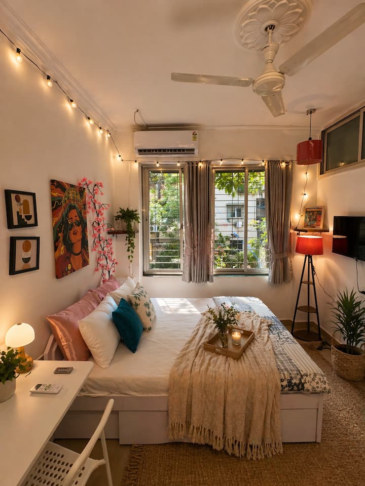 Pali Pod Studio Heart Of Bandra - Mumbai