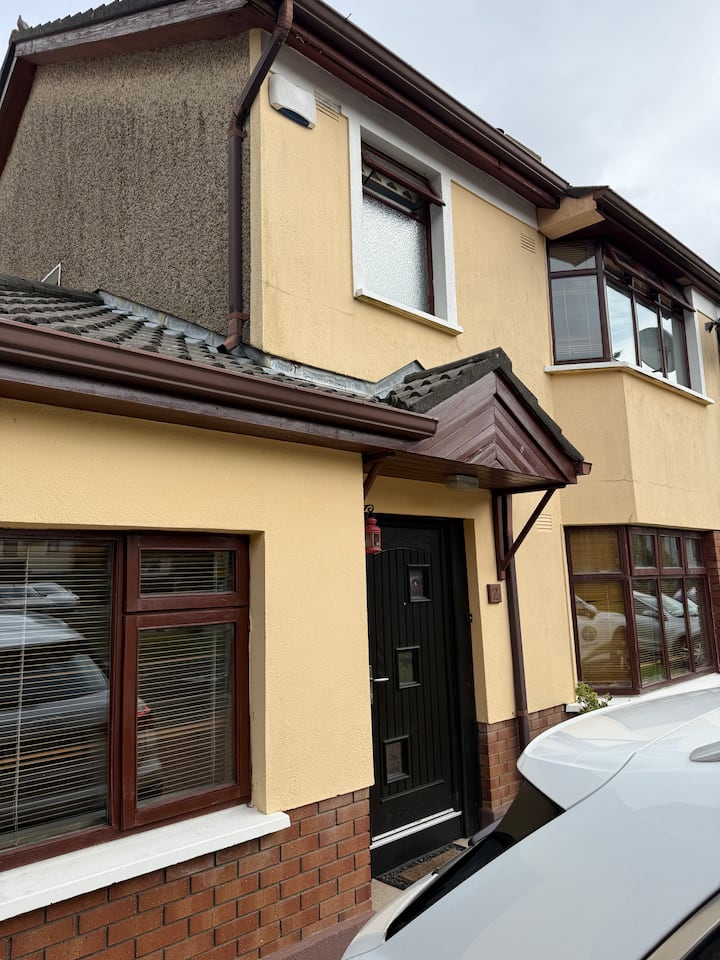 4 Bed With Office Attached Furnished Close To Town - Wexford