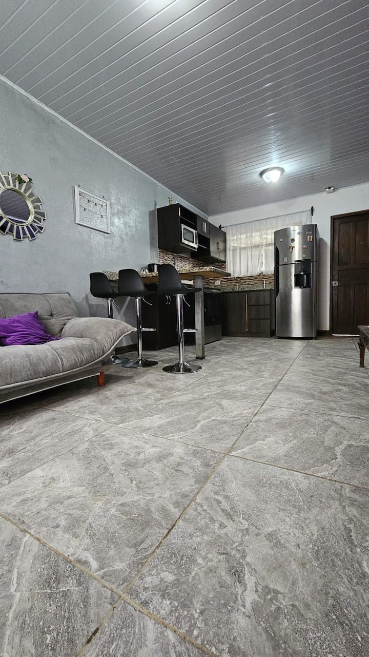 Luk House - Cartago