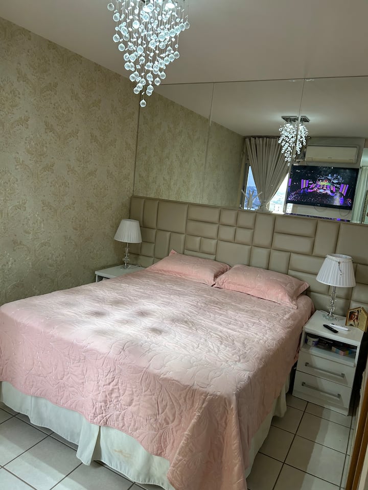 2 Quartos, Suite Garagem Piscina Aquecida Brasilia - Brasília