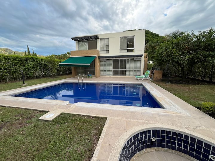 Casa De Verano Y Descanso En Villeta - Villeta