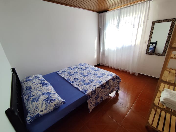 Casa Aeroporto Afonso Pena/ Max Rosemann - São José dos Pinhais