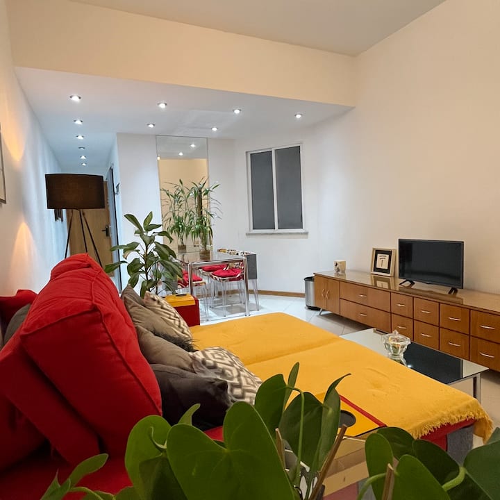 Apto Moderno E Espaçoso. Praia Bares Metrô - Copacabana