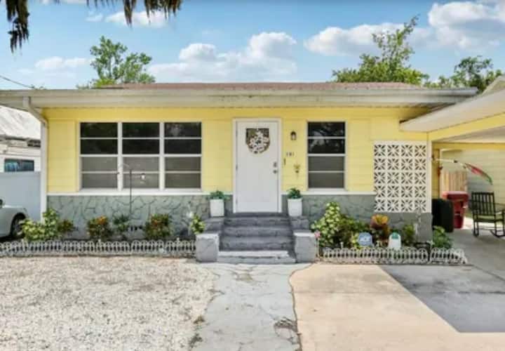 2/2 + W Carport, Xtra Parking, Fenced Yrd & Pool - Plant City, FL